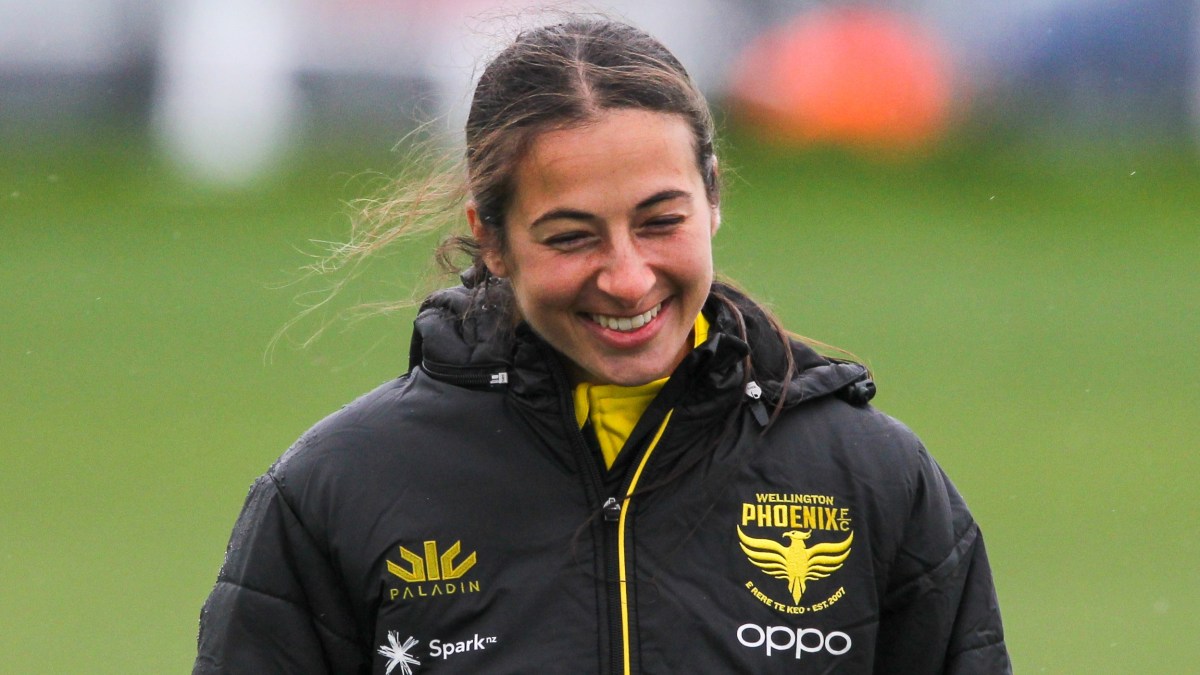 Mickey Robertson is back! - Wellington Phoenix