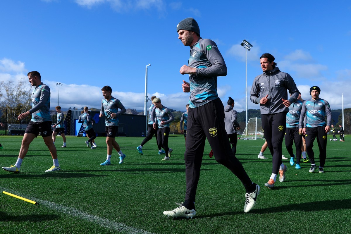 Isuzu UTE A-League Semi-Final Second Leg Match Preview - Wellington Phoenix