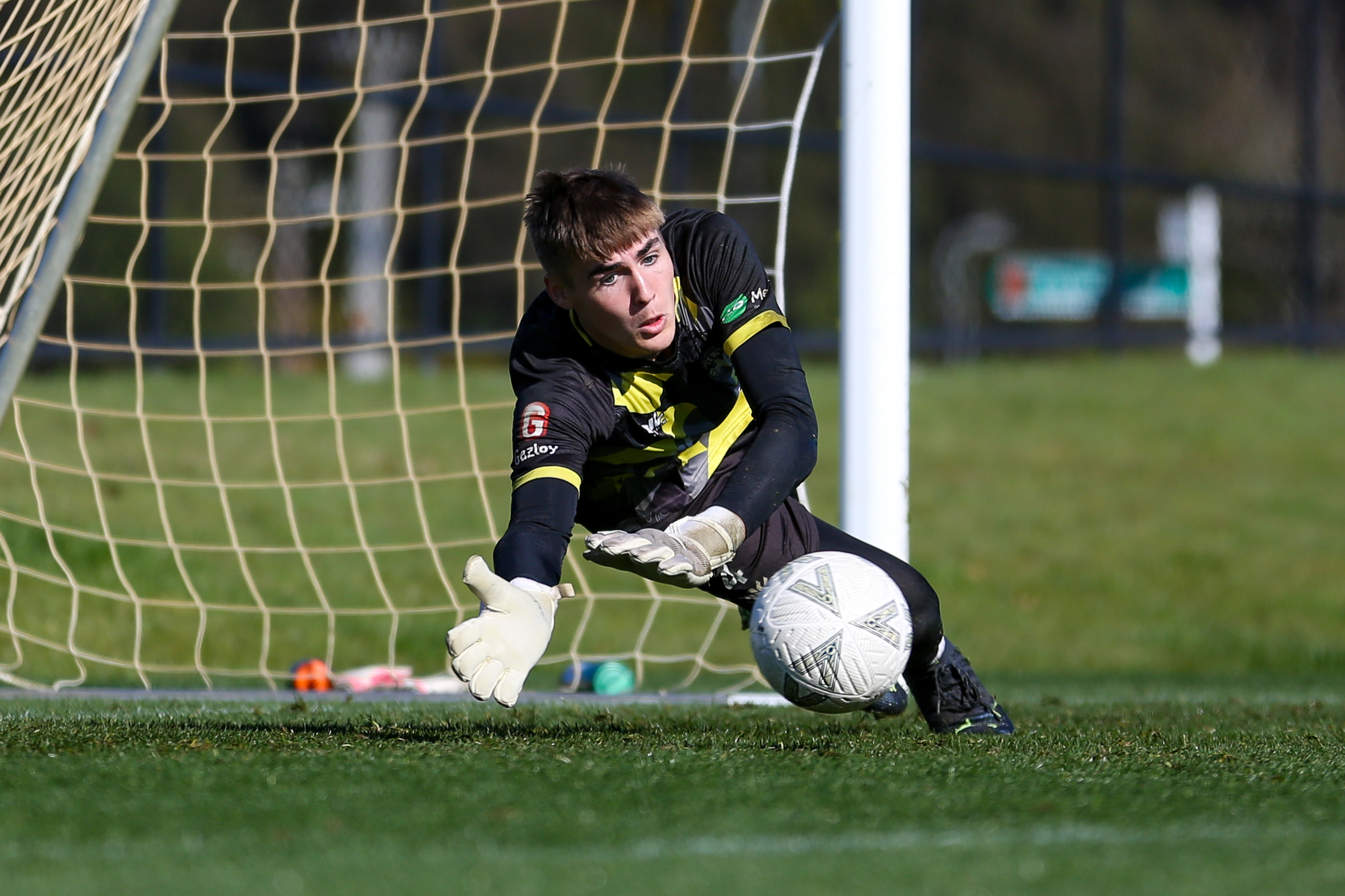 Boon signs maiden pro contract with the Nix - Wellington Phoenix